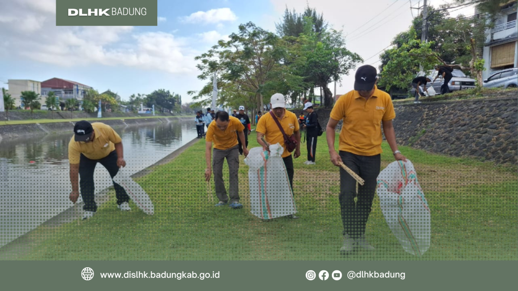 DLHK Badung Ikuti Kegiatan Bersih - Bersih Sungai | Dislhk Badung